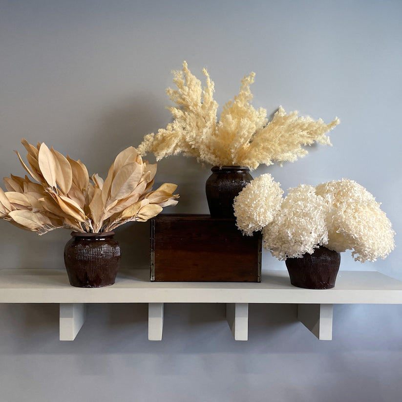 White Hydrangea Glazed Jar – Preserved Hydrangeas in Ceramic Jar | Los ...